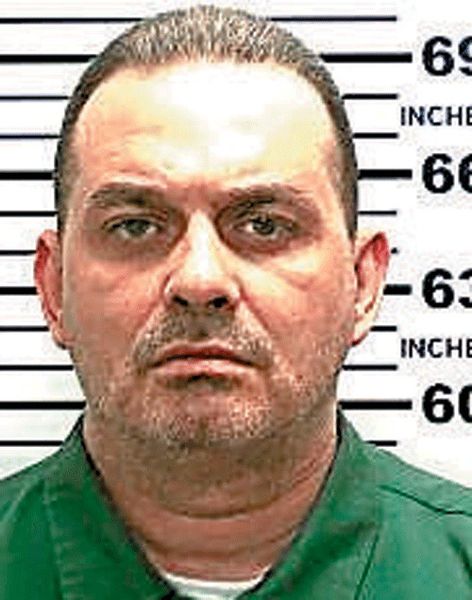 One dead; one on the run | News, Sports, Jobs - Lake Placid News